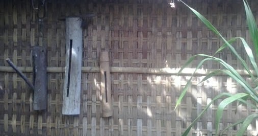 Kulkul Bali - A traditional Slit Drum & Bale Kulkul Bali