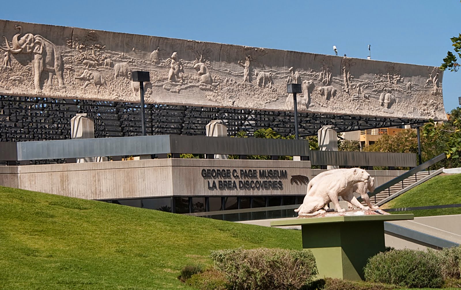 History, Los Angeles County: Music and Eco Fest at the La Brea Tar Pits