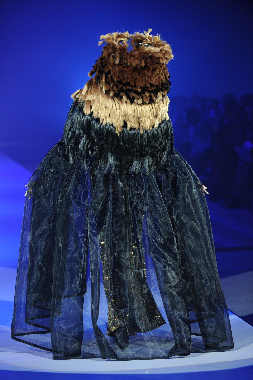 Fashion Studio Magazine: HONG KONG FASHION EXTRAVAGANZA 2012