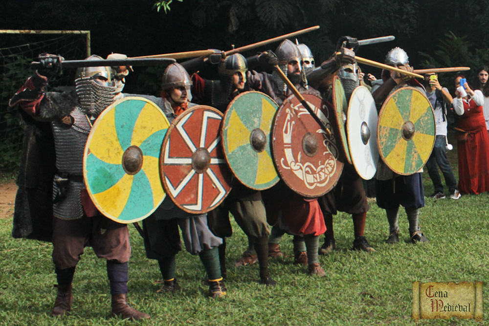 Cena Medieval - Brasil: Resenha do III Old Norse: um acampamento viking ...