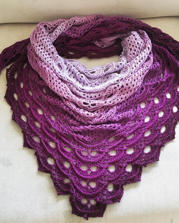 Chusta na szydełku Virus meets granny