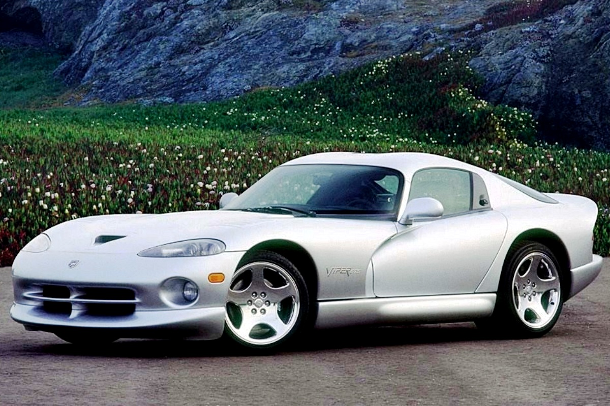 Harga Mobil Chrysler Viper Diklaim Lebih Murah Dibanding Produk Pesaing ...