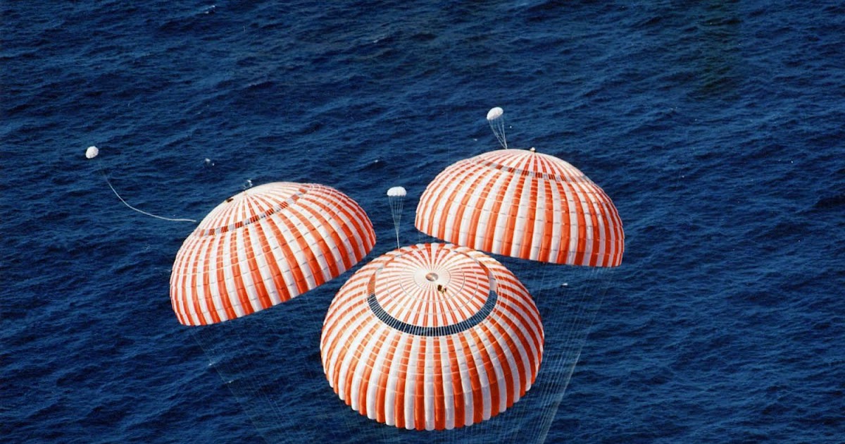 Model Rocket Building: Saturn V Parachutes