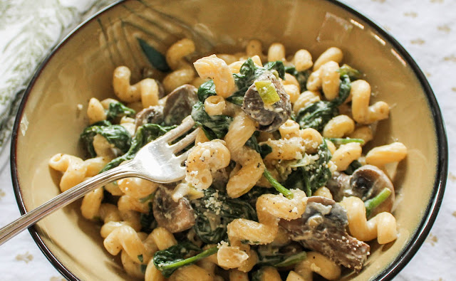The Quixotic Table: Creamy Chevre Pasta with Spinach and Mushroom