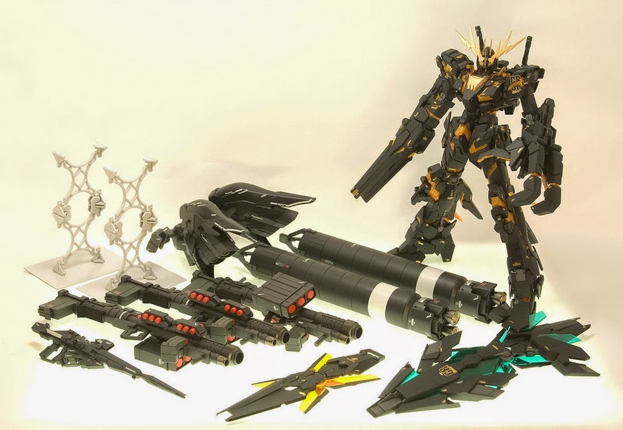 Custom Build: MG 1/100 "Full Armor" Banshee