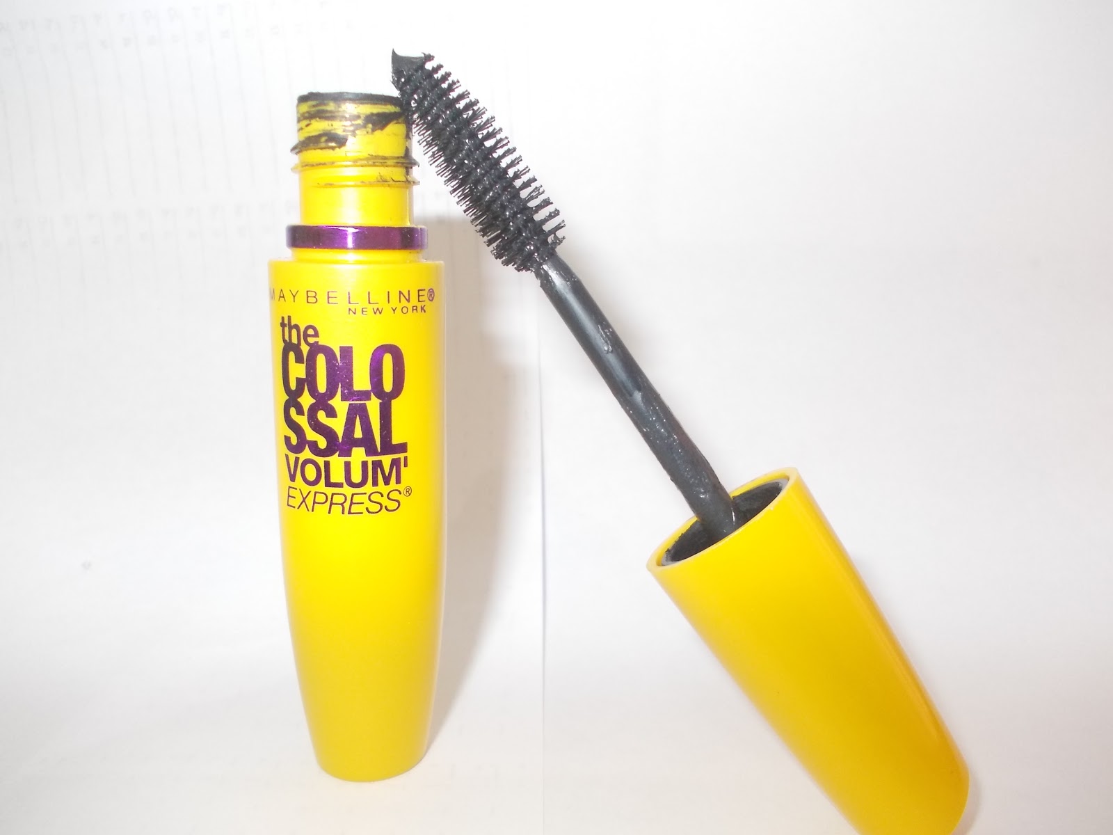 Ana Sena: Review : Rímel The Colossal Volum' Express Maybelline