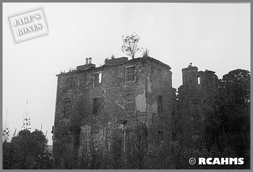 Researching Ardoch House at RCAHMS : Jake's Bones