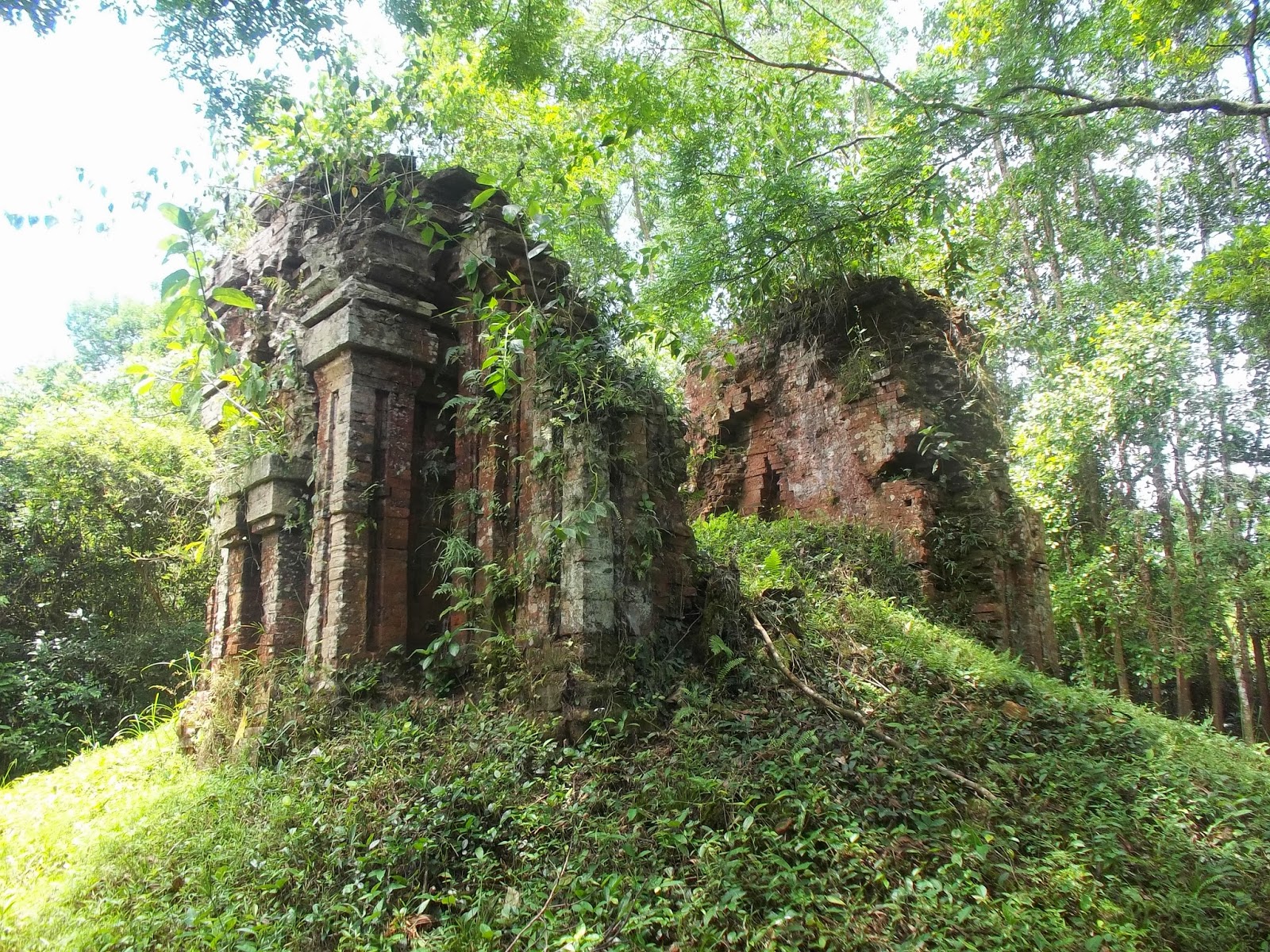 On the Road in Vietnam - The Central Highlands