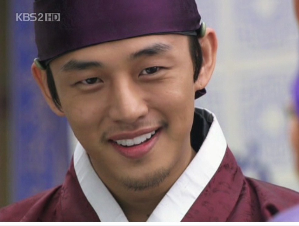 myjanuary25: Yoo Ah In as Moon Jae Shin [Geo Roh]