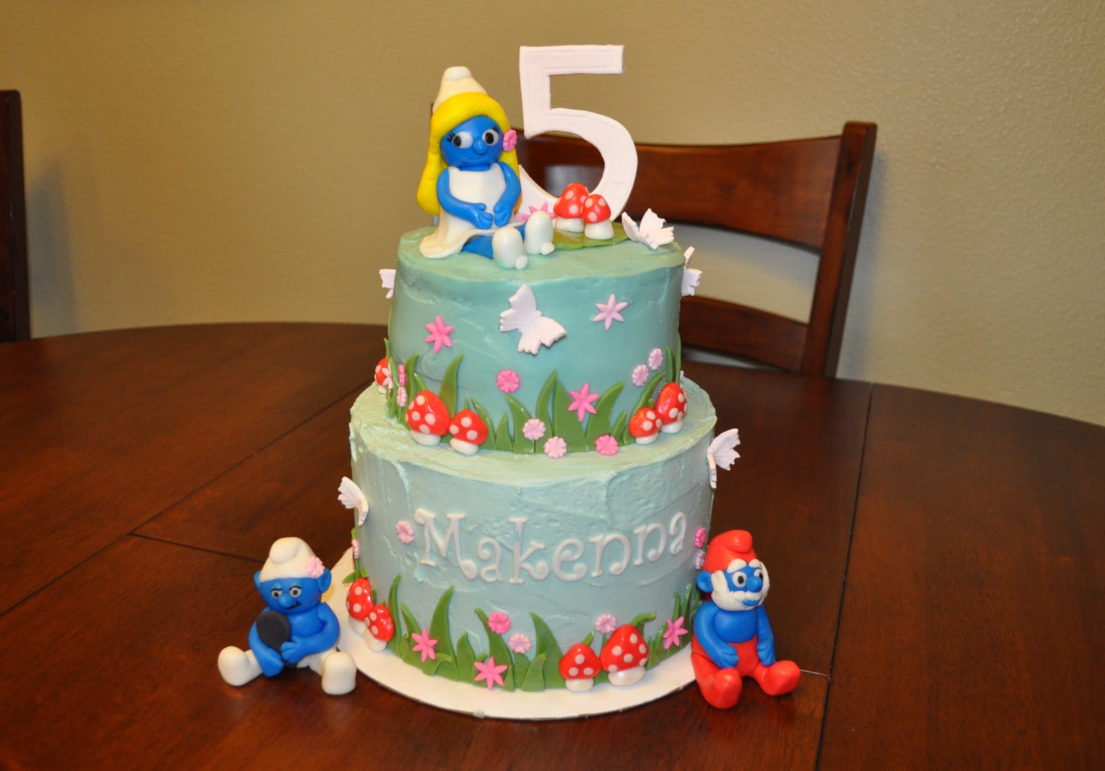 Kakes by Kristy: Smurf cake