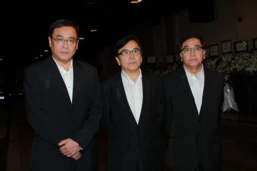TVB Entertainment News: John Chiang tearfully remembers his mother