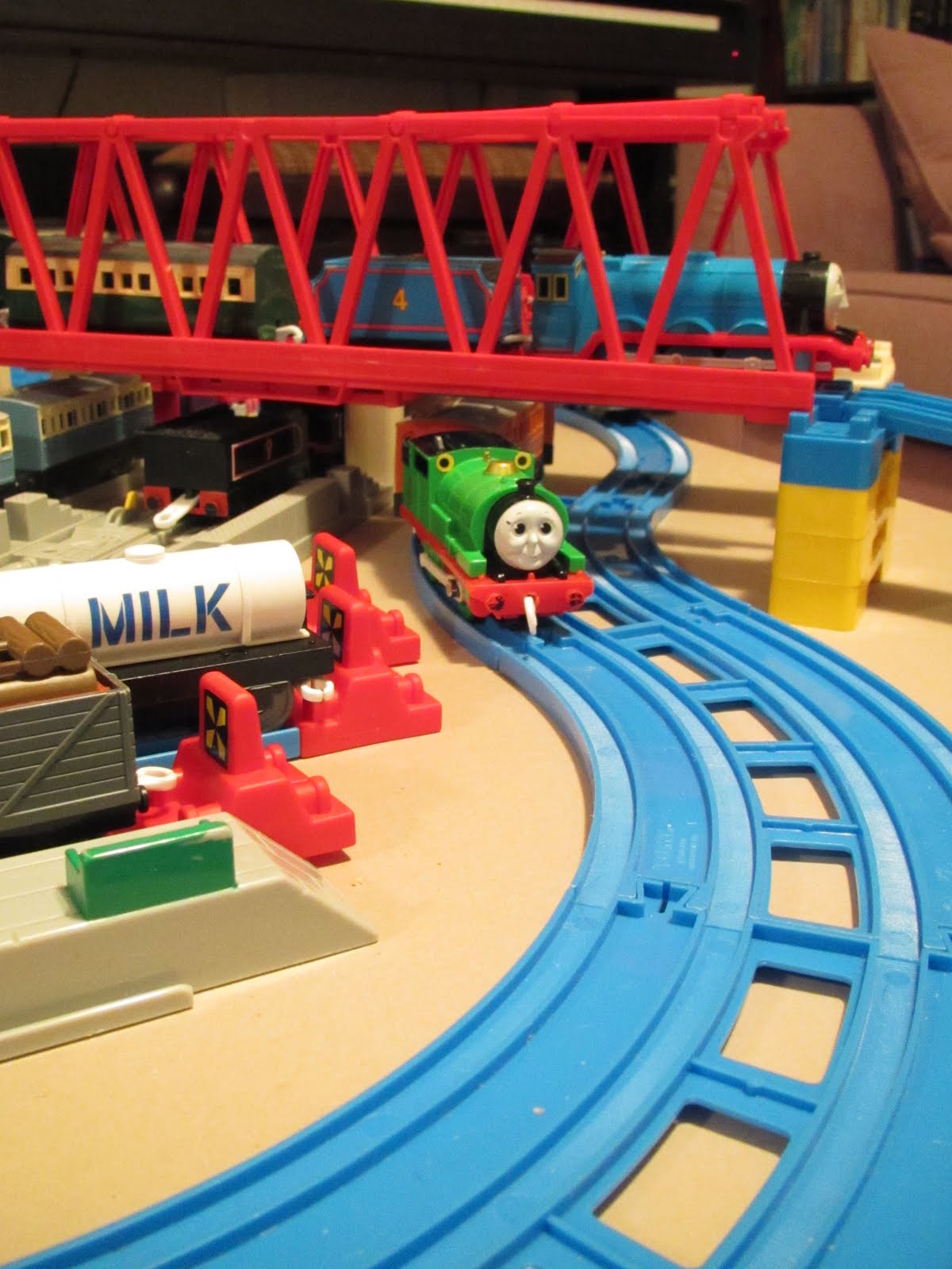 PLARAIL UK Central: Table Top PLARAIL Layout 2