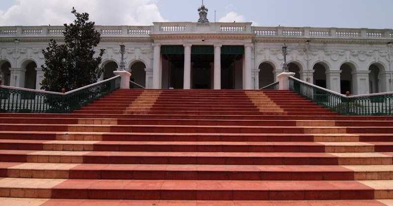 Global Roadie: The National Library, Kolkata, India