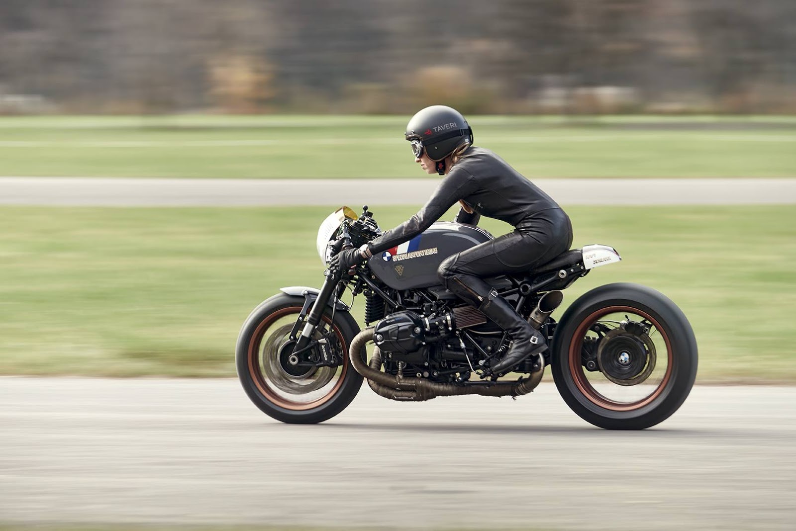 VTR Customs & Sabine Holbrook for Taveri Moto - RocketGarage - Cafe ...