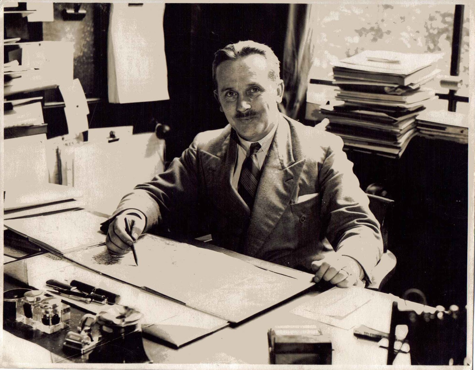 Olley Air Services and Geoffrey Keating – Historic Croydon Airport Trust