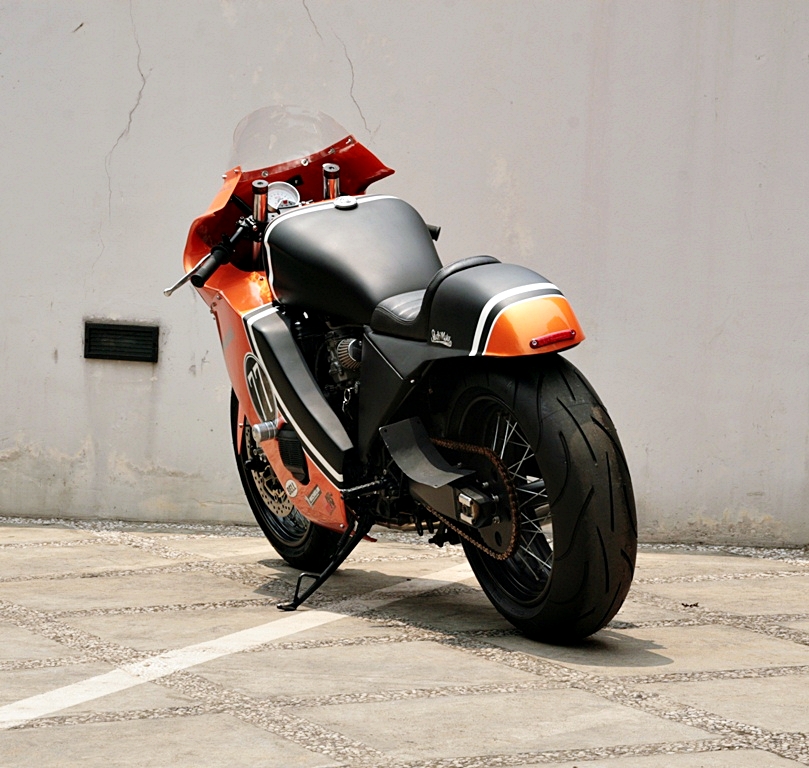Kawasaki GPZ 600 by Studio Motor - Lsr Bikes