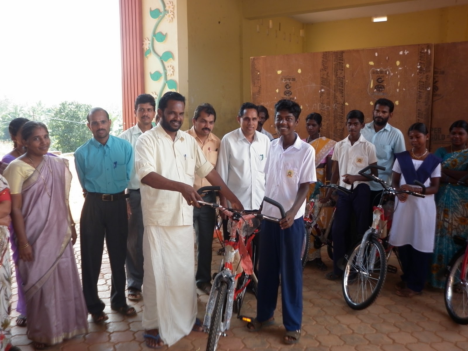 G.H.S.S. ADOOR: PHOTO