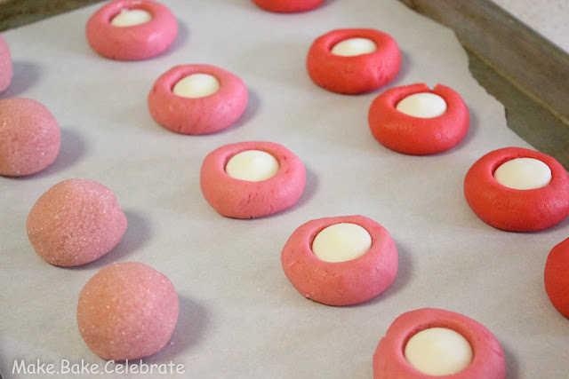 MBC: Breast Cancer Awareness Treats : Strawberry Sugar Cookies