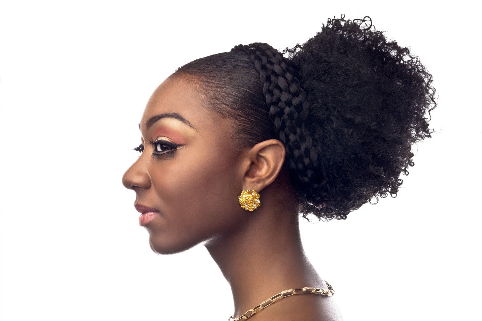 Different hairstyles for African ladies