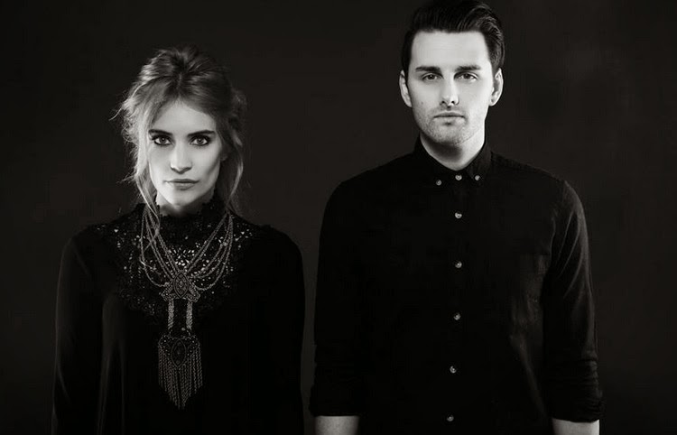 Breaking More Waves: Ivy & Gold - New Waves