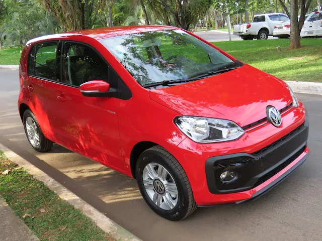 Vídeo: Volkswagen Up! 2018 - versão Move TSI em detalhes