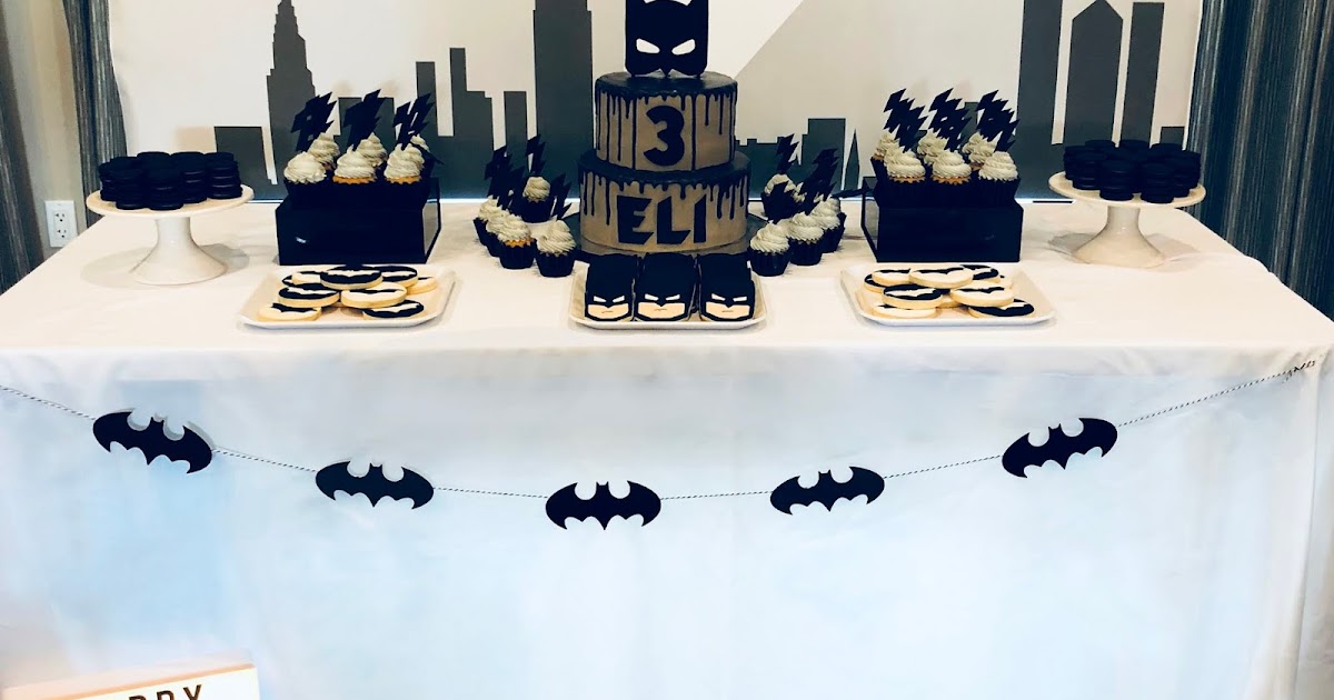 Modern Monochromatic Batman Party Ideas | Celebration Stylist | Popular ...