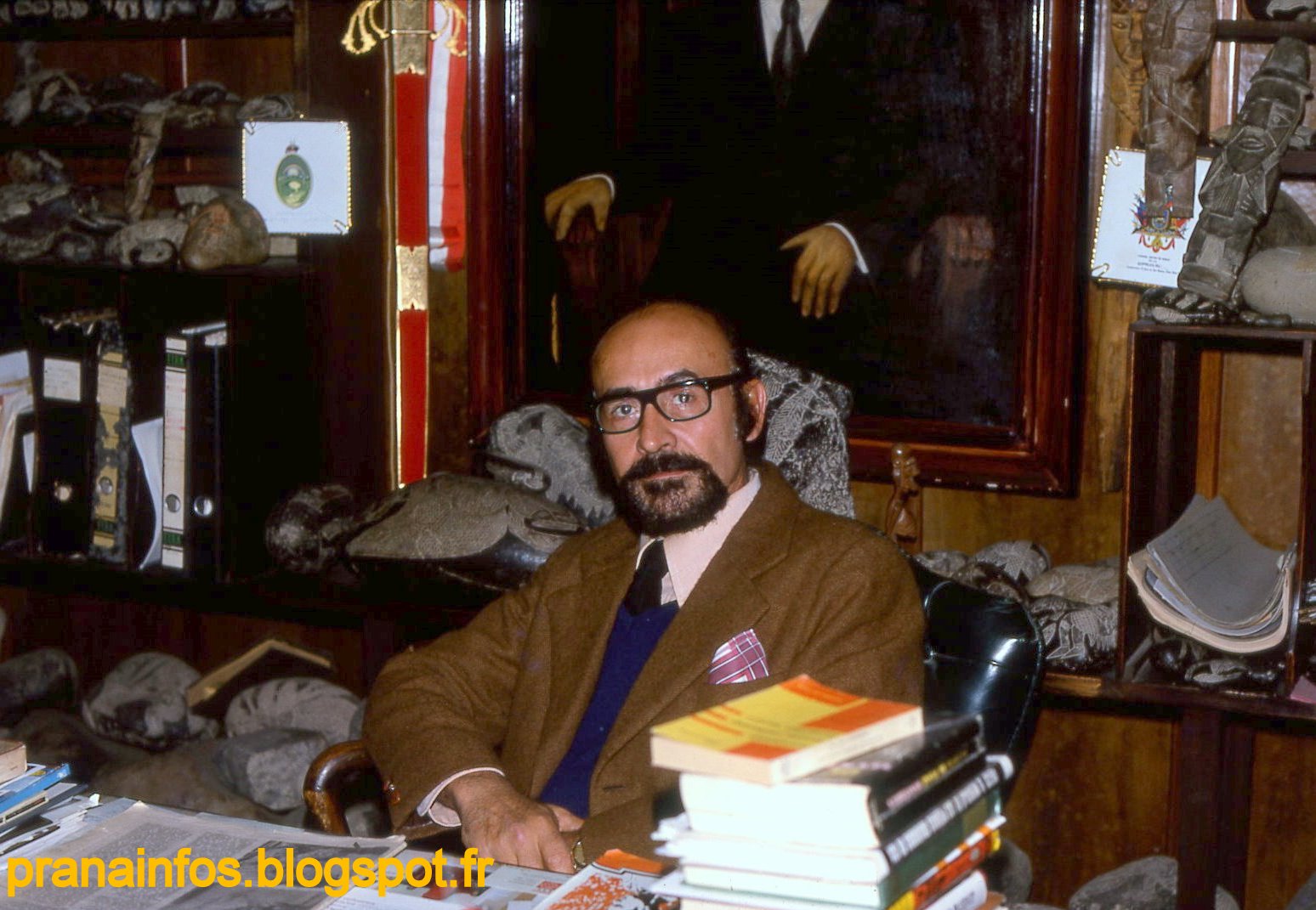 prana infos: Pérou : à Ica, les pierres gravées du Dr Cabrera