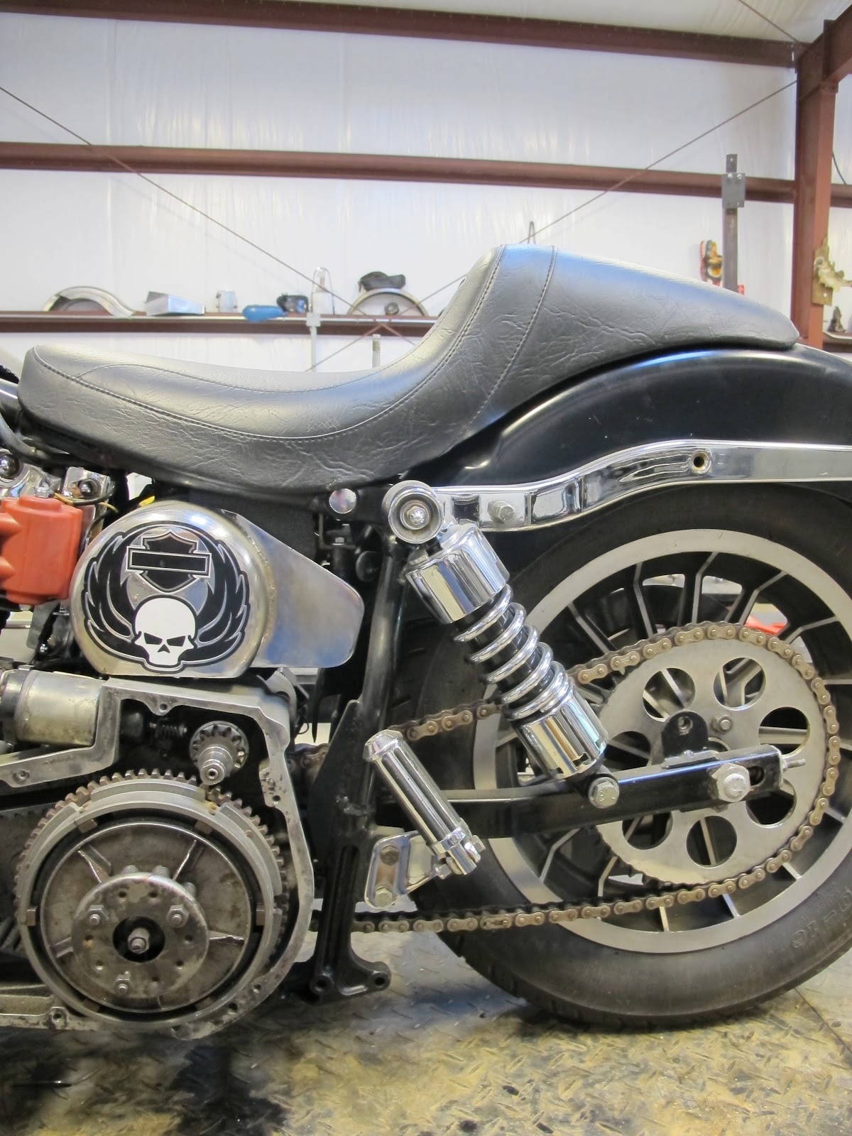 Dixie Delux: Know Your Man's Motorcycle: Hardtailing your Softtail?