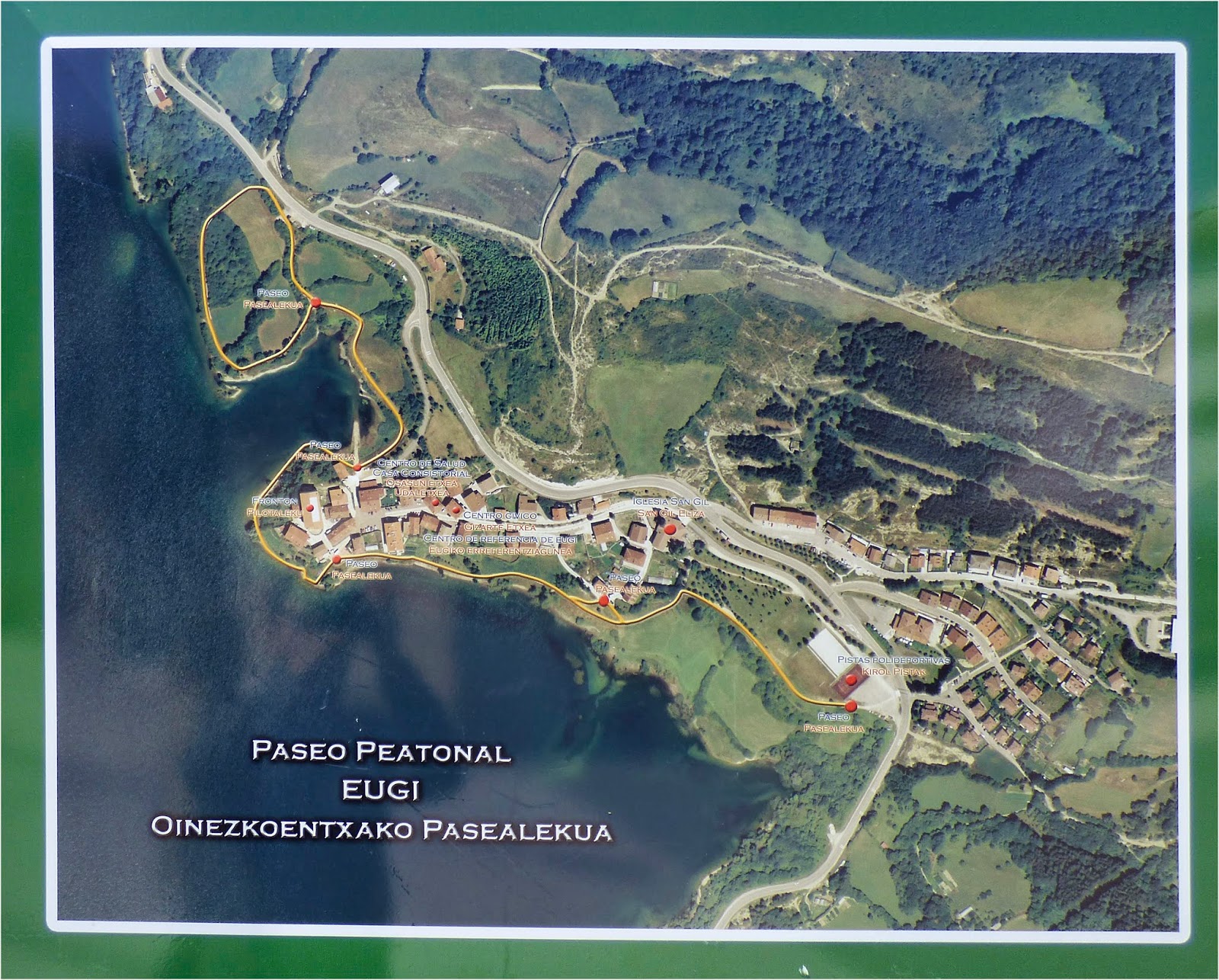 Navarra al natural: Paseo peatonal de Eugi. Una delicia para los sentidos.