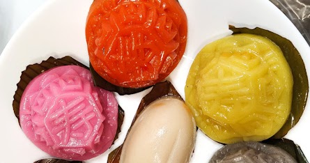 (Eat to Live) or (Live to Eat): Angku Angku