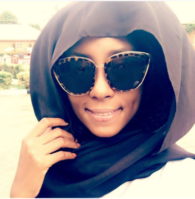 MARYAM BOOTH SHARES NEW PHOTOS TO PROMOTE HER NEW BUSINESS