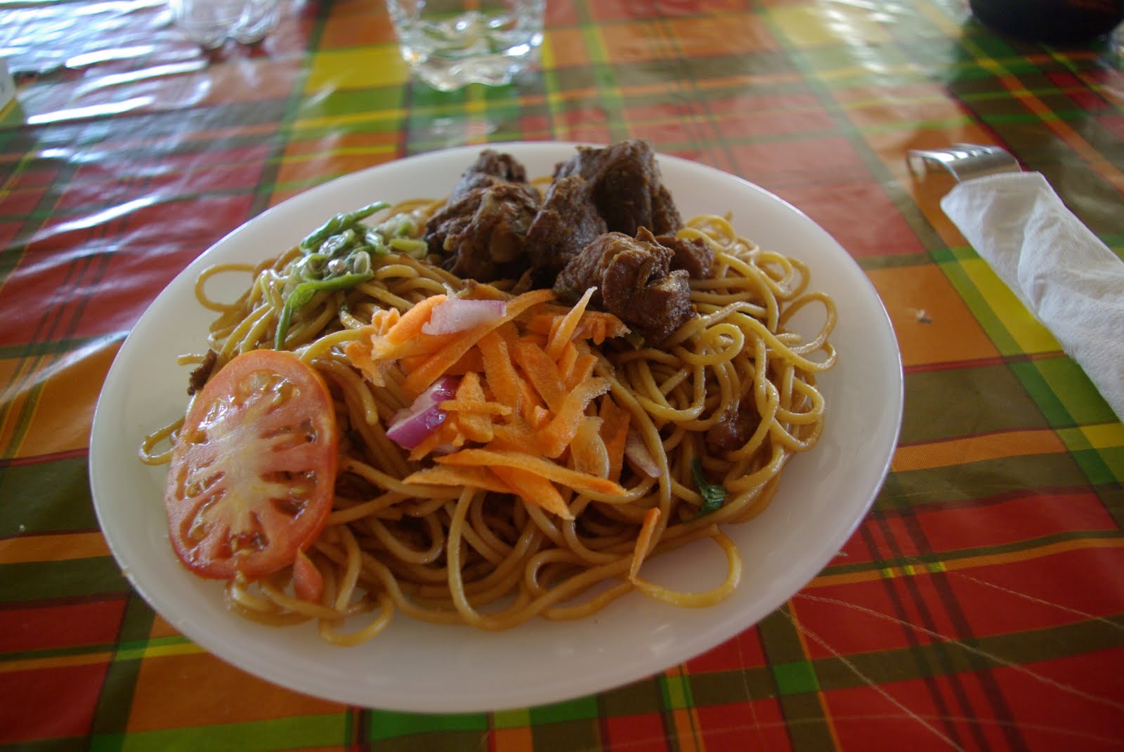 Au fil du Maroni: Bami / Nassi