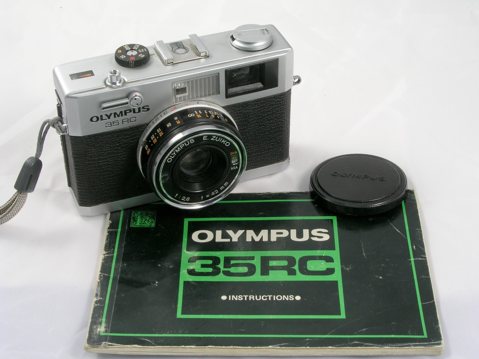 Random Camera Blog: The Olympus 35RC - Nearly Perfect Compact 35mm