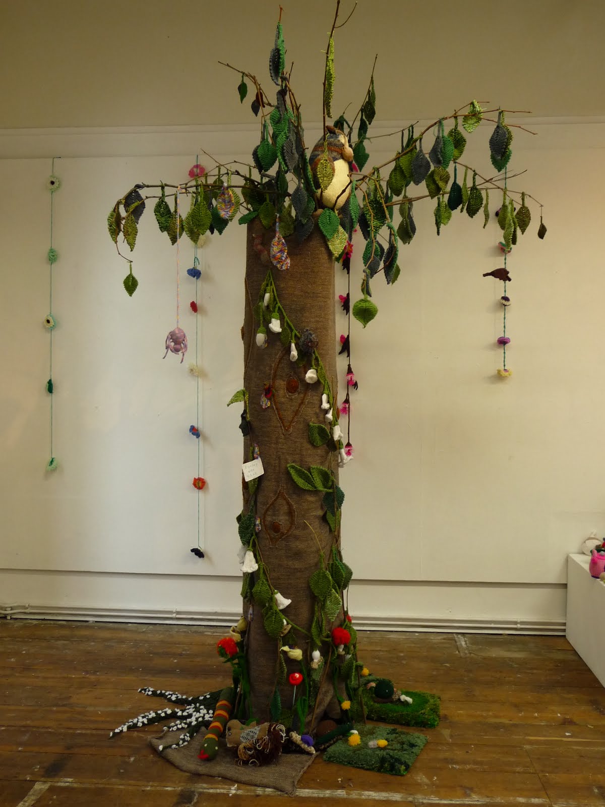 Blooming Marvellous ~ community knitted garden : Knitted Garden is now ...