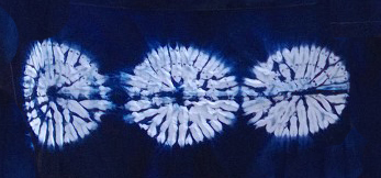 The Printed Fabric Bee: Exploring Hand Stitched Shibori: Ori Nui