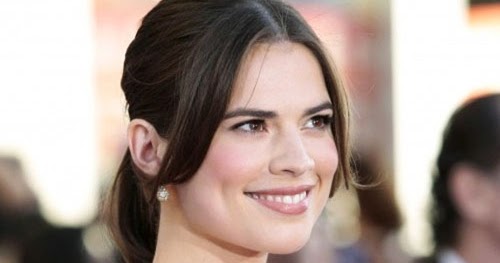 Celebrity Measurements: Hayley Atwell Bra Size, Weight and Measurements