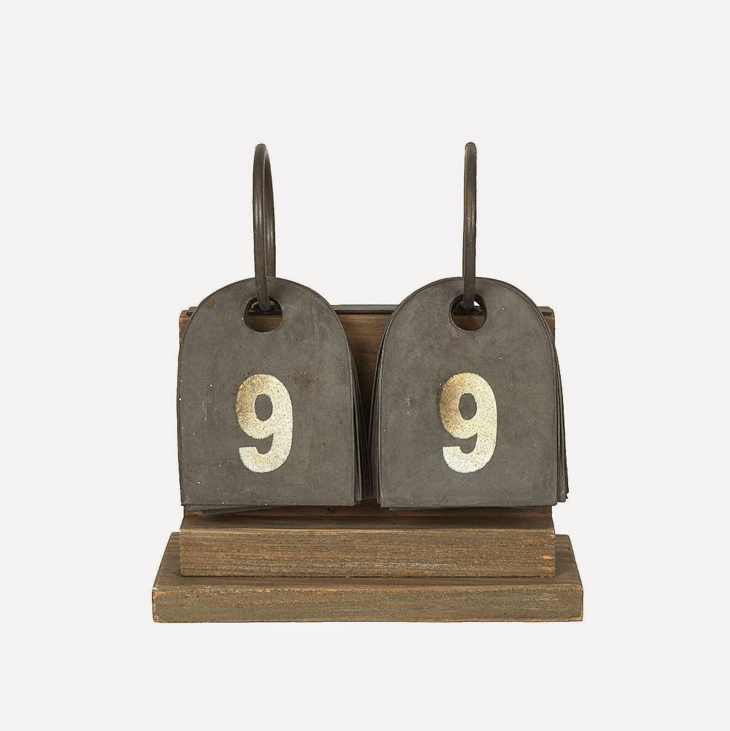 whimsy girl: Friday Finds: {3 tiered stands and my desk calendar}