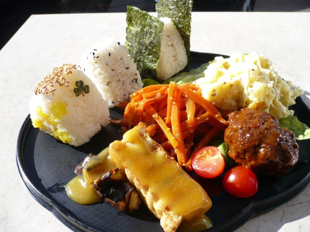 Brim CC, Melbourne CBD by Big Fil - Eat and Be Merry Crew