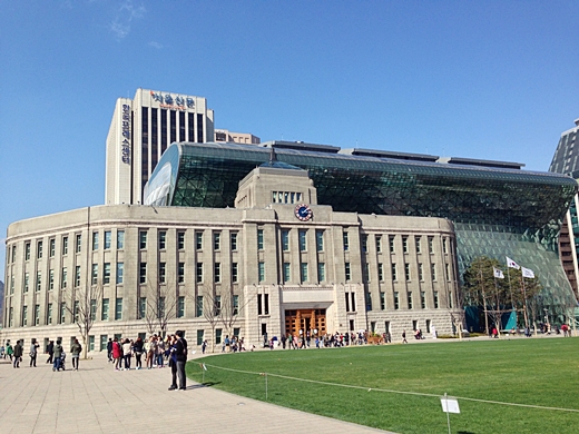 Seoul cafes: Old Seoul City Hall & library
