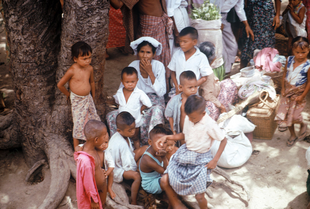 Wonderful Kodachrome Prints of Burma in the early 1970s ~ Vintage Everyday