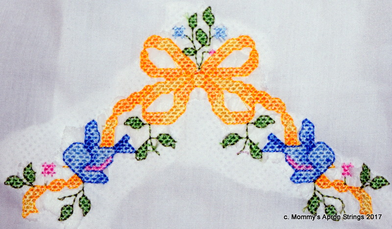 Mommy's Apron Strings: March 2017