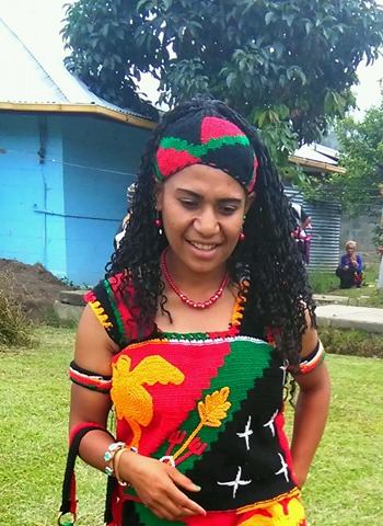 PNG Online Souvenir Sales: PNG bilum wear is finding its way into ...