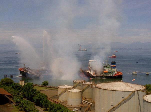 Kapal Bunga Alpinia Meletup di Labuan ~ ..♥..TeRaTaK PeNDiDiK..♥..