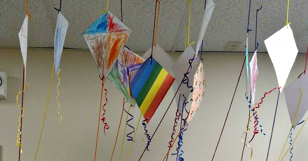 Apples to Applique: Up, Up, and Away! 3D Student Kite Artwork Display