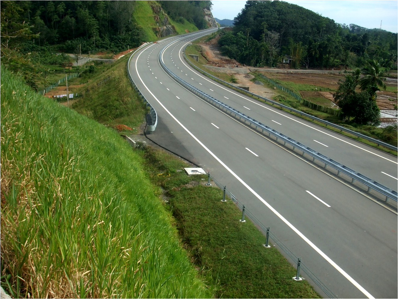 Sri Lankan Spirit: Southern Expressway,Sri Lanka