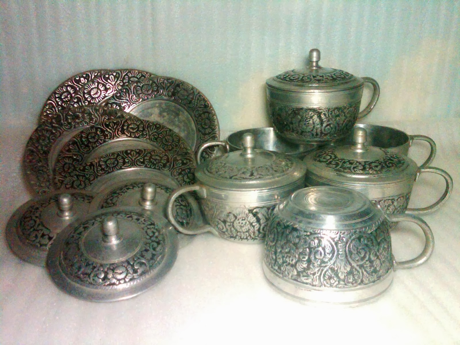 Koleksi Barang Bekas Unik: Teaset Logam