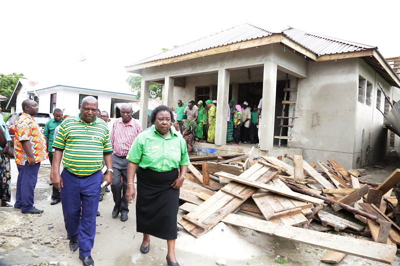 ZIARA YA MWENYEKITI WA CCM MKOA WA DAR ES SALAAM KATE KAMBA, KUKAGUA ...