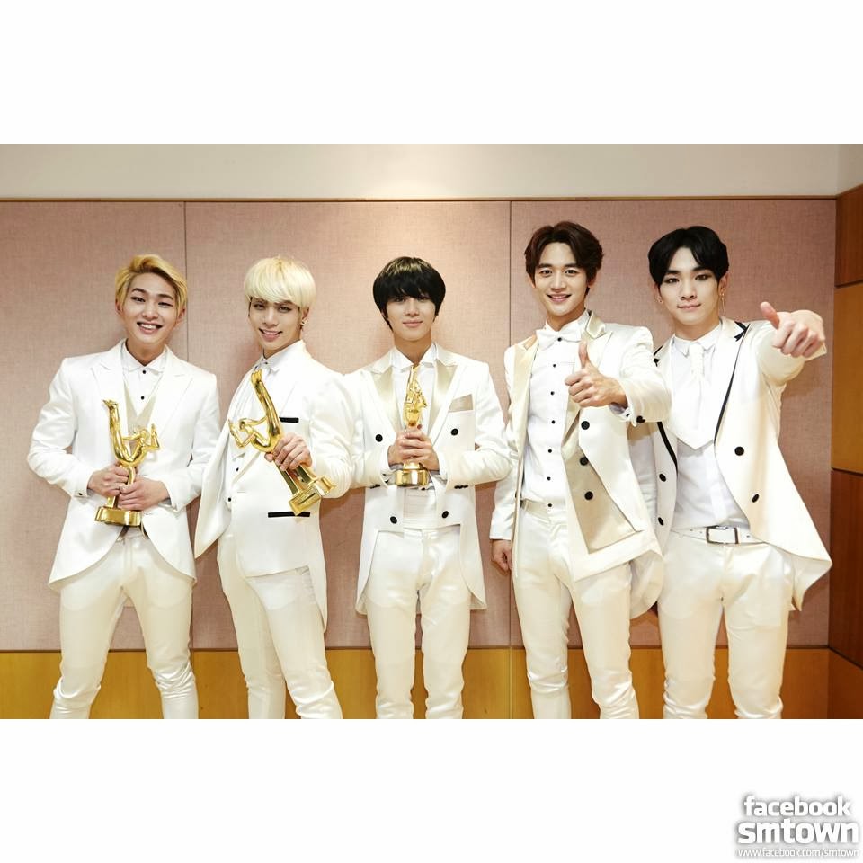 Gotcha!: [PICS] SHINee's Victory at "28th Golden Disk Awards"