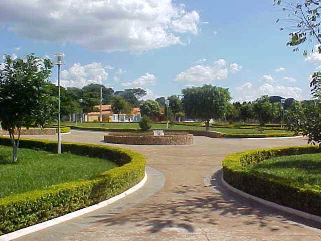 TURISTANDO PELO MUNDO: POMPEU / MAIOR BACIA LEITEIRA DO BRAZIL
