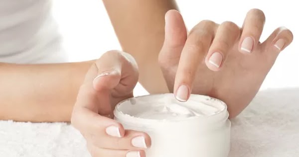 Joy Princess : Dicas para cuidar da cutícula inflamada